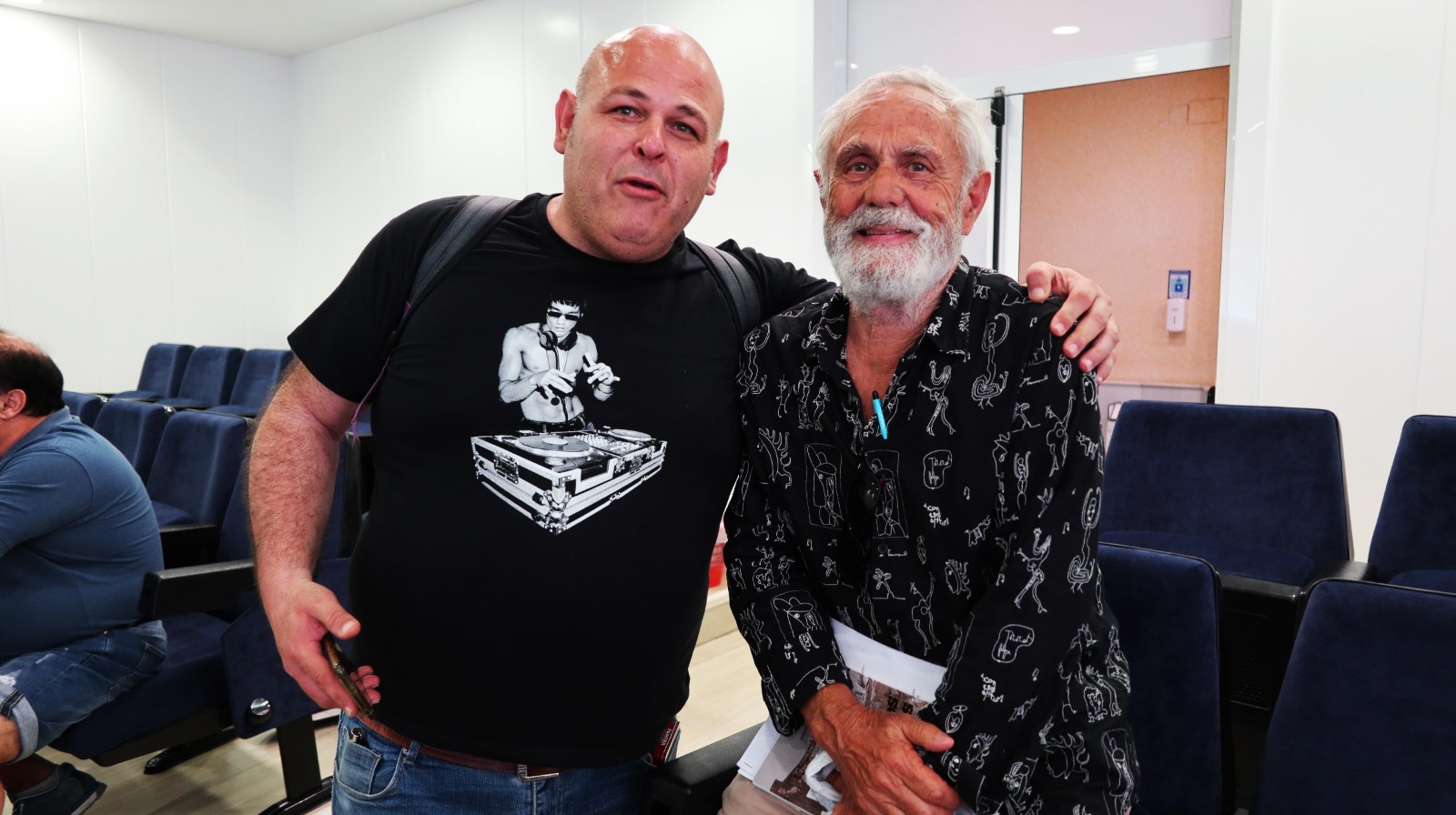 Un día en la vida de Manolo Mora: «Su relación con su amigo, profesor y maestro Manolo Palazón ...